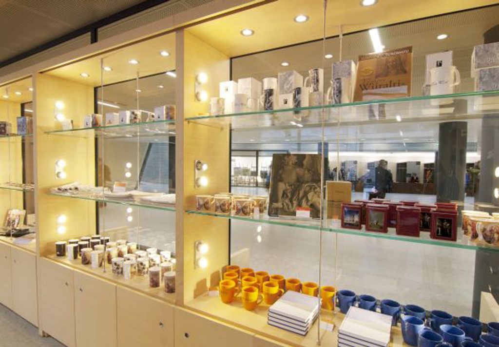 Kauplus ja kohvik - Kumu kunstimuuseum